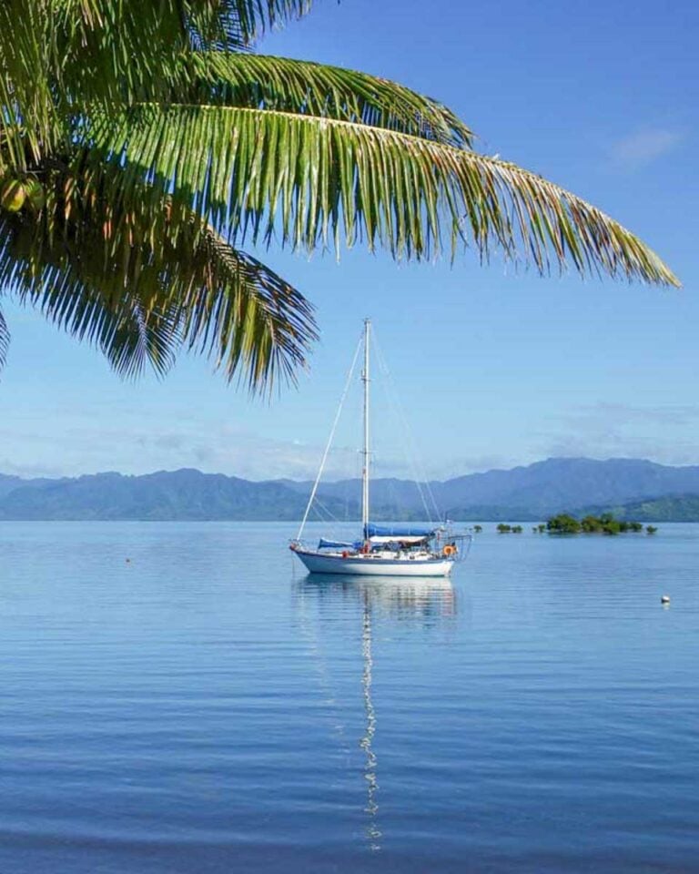 33 BEST Things to do in Fiji - Your Ultimate Fiji Bucket List