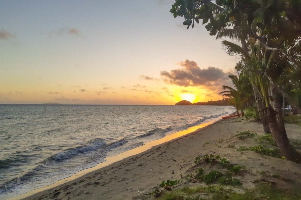 13 BEST Beaches in Fiji that you NEED to See - Destinationless Travel