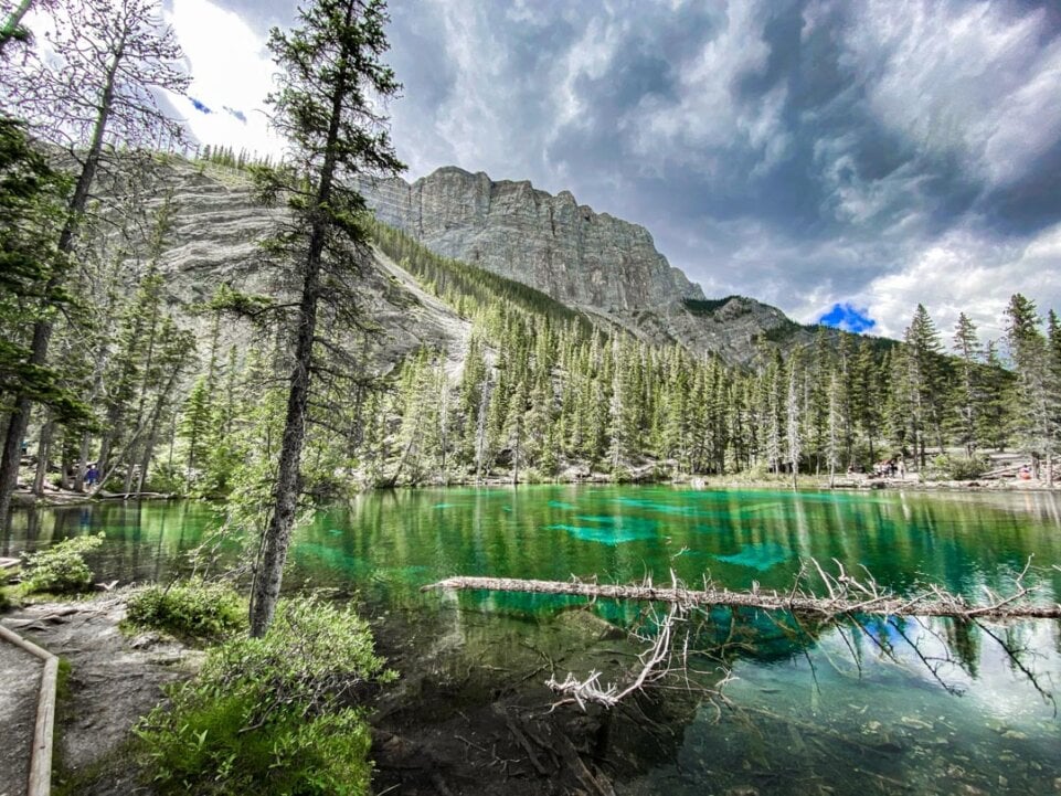 Grassi Lakes Hiking Guide – Epic Views and Crystal Clear Lakes