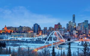 30 FUN Things to do in Edmonton in Winter - Destinationless Travel