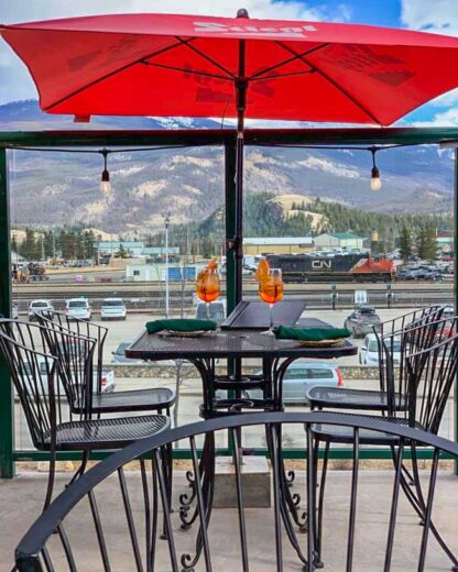 5 Absolute BEST Restaurants in Jasper with epic views & food!