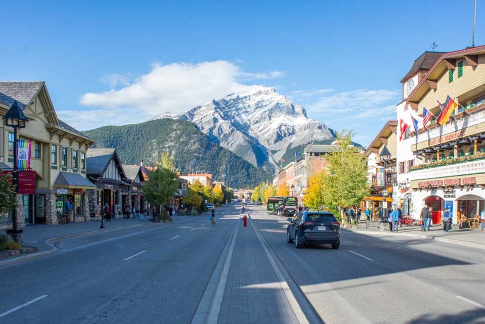 10 Absolute BEST Tours in Calgary (that you don’t want to miss!)