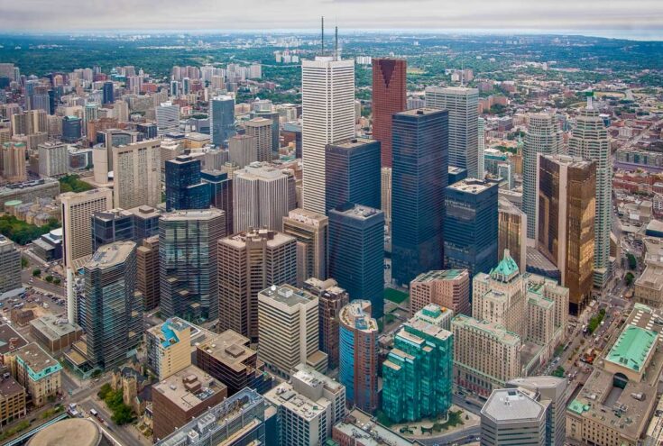 33 BEST Things to do in Toronto, Canada (2023 Travel Guide!)