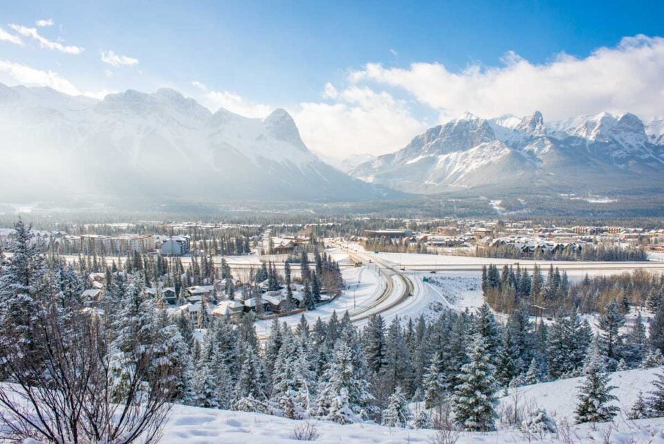 16 BEST Stops on the Drive from Edmonton to Canmore