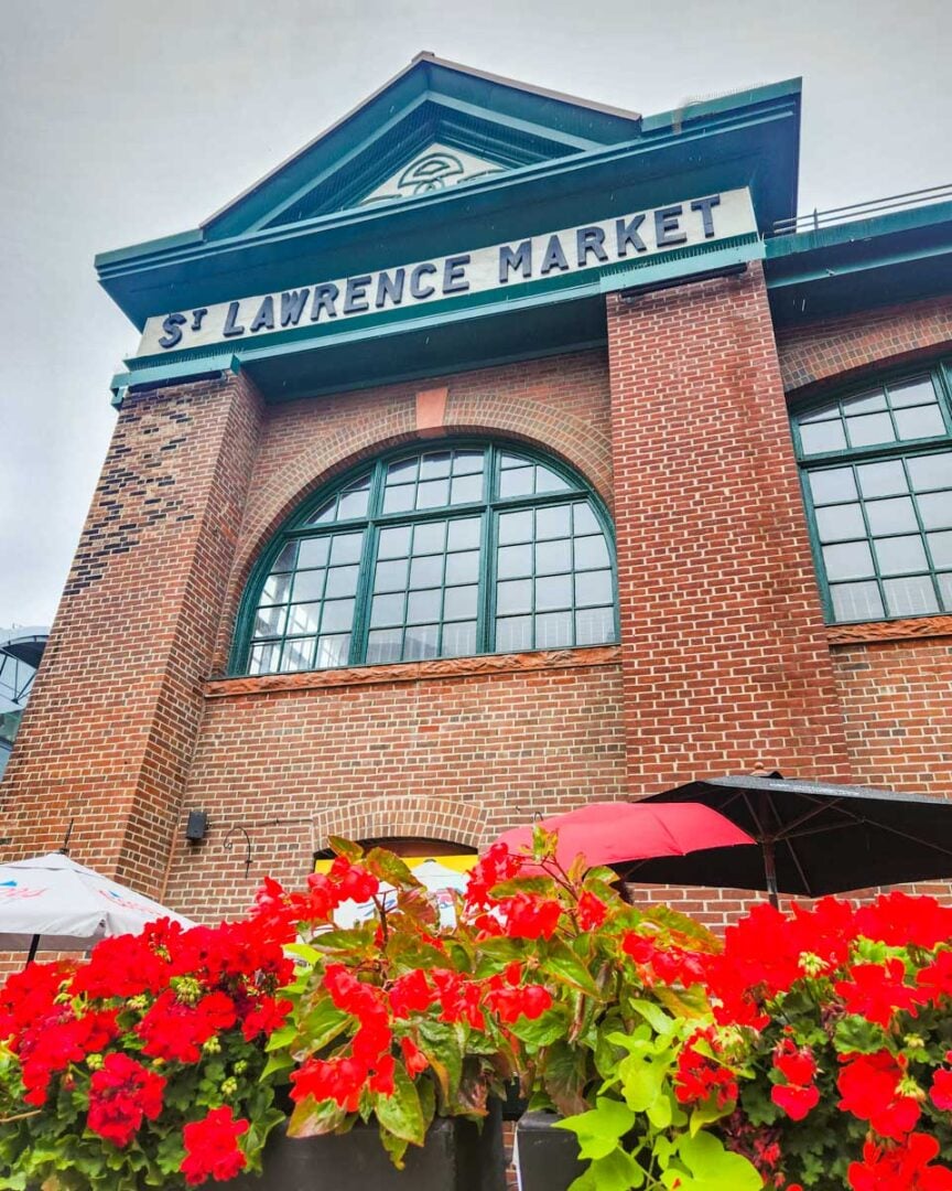 How to Spend THREE DAYS in Toronto: 3-Day Itinerary for First Timers