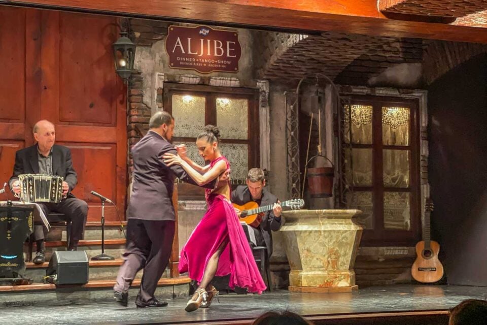 10 Things to KNOW Before Booking a Tango Show in Buenos Aires