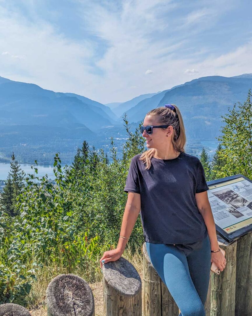 7 BEST Stops on the Drive from Revelstoke to Golden - Destinationless ...