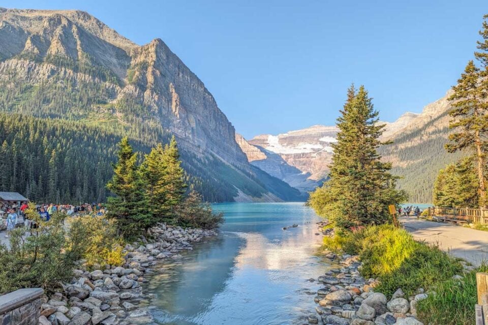 Banff vs Lake Louise - Comparison and My Personal Recommendation!