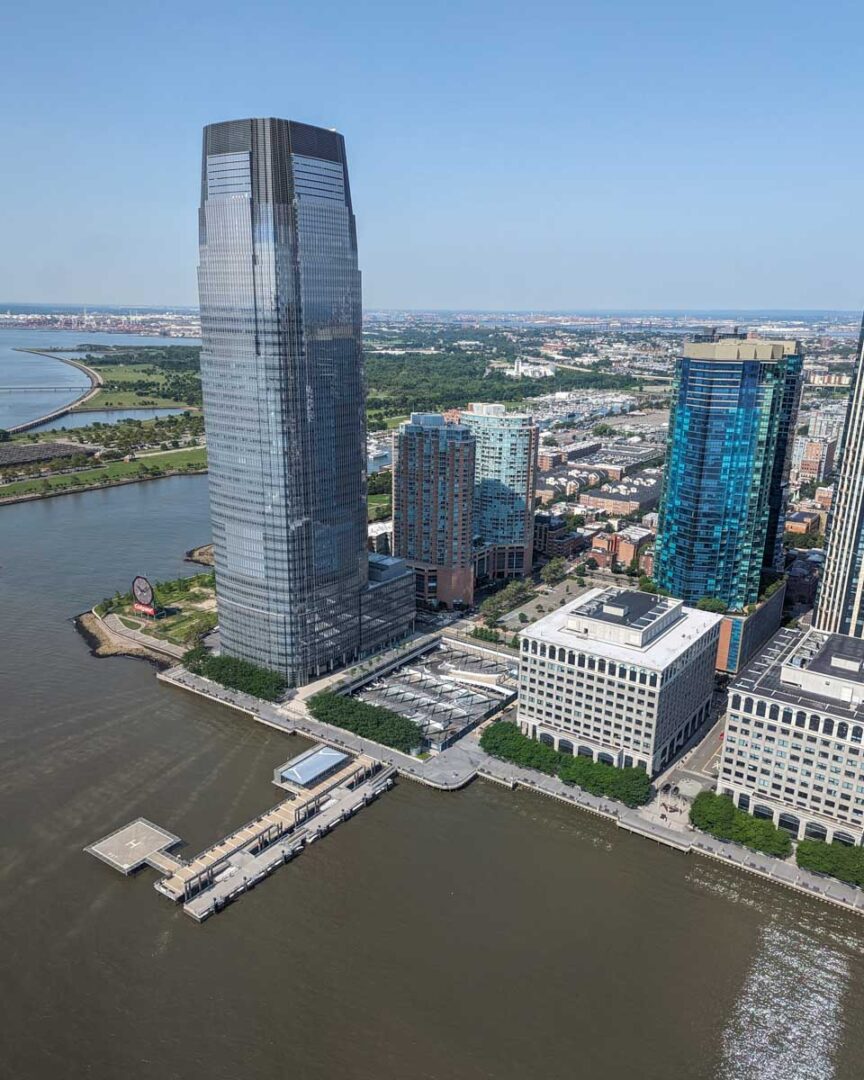4 BEST Manhattan Helicopter Tours (and how to choose one!)