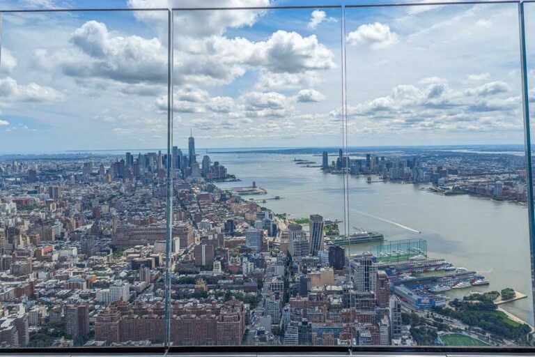 15 Things to Know BEFORE Visiting The Edge NYC Observation Deck