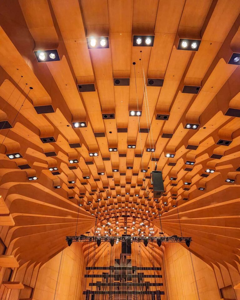 10 Things to Know BEFORE Visiting the Sydney Opera House +Our Review