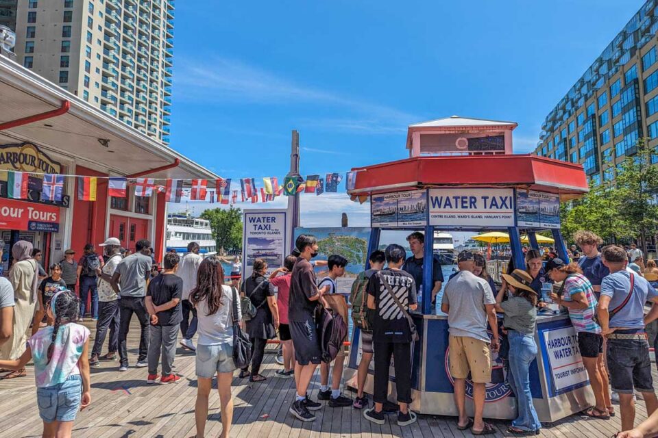 12 Things to Know BEFORE Visiting the Toronto Islands - Destinationless ...