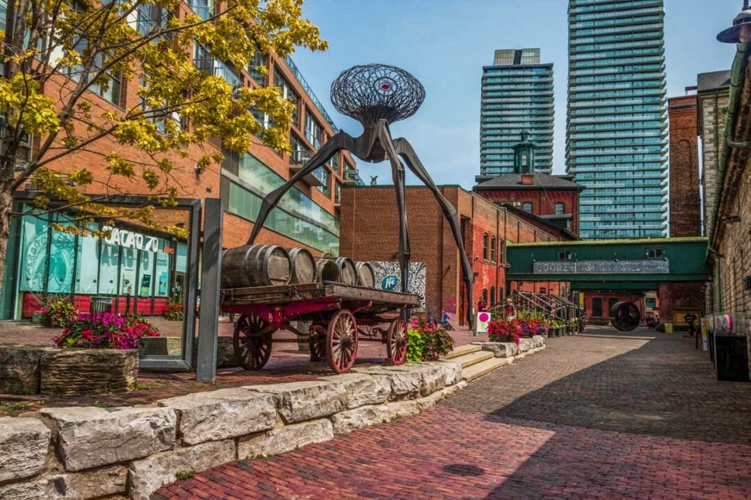 9 Things to Know BEFORE Visiting the Toronto Distillery District ...