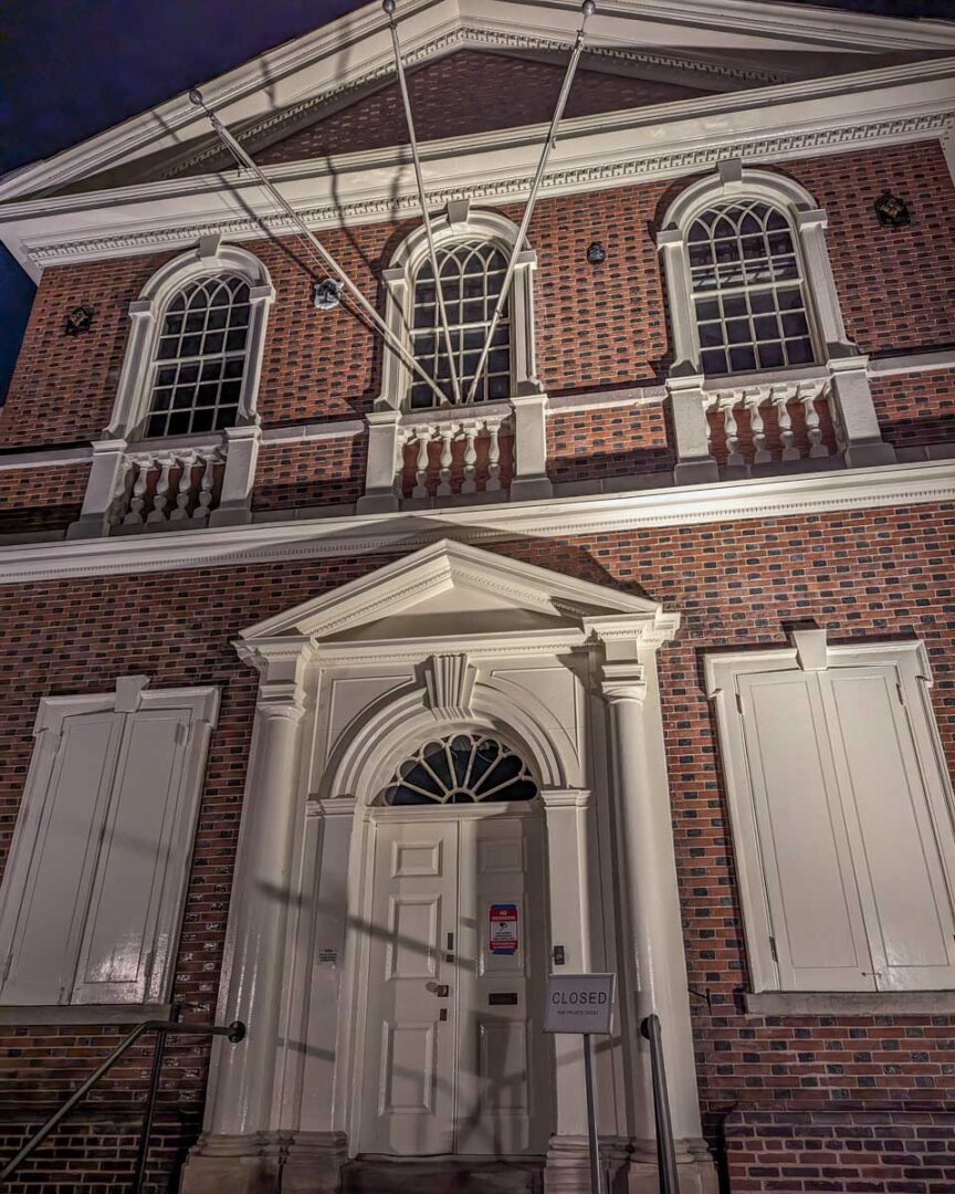 8 BEST Philadelphia by Night Tours + Our Top Choice - Destinationless ...