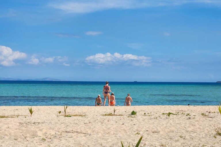 10 BEST Fiji Island Tours for a Day in Paradise - Destinationless Travel