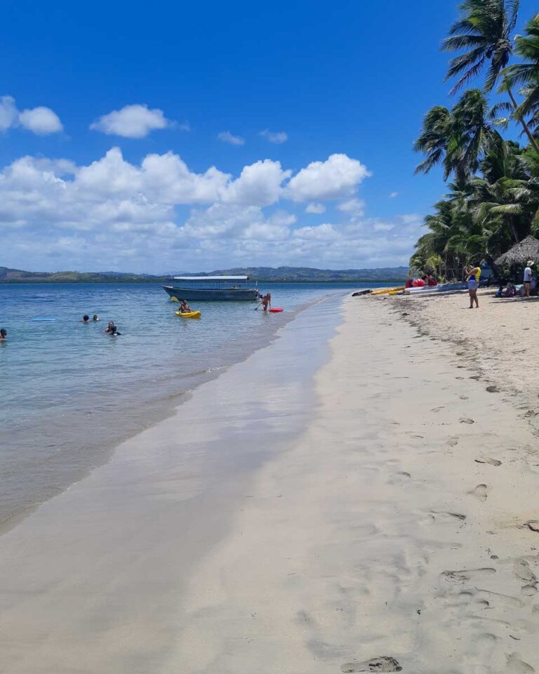 8 Things to Know BEFORE Visiting Robinson Crusoe Island, Fiji ...