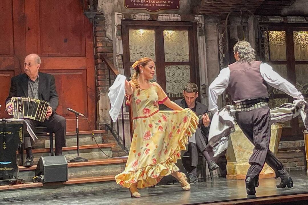 La Ventana Tango Show Review - Is It Worth It? - Destinationless Travel