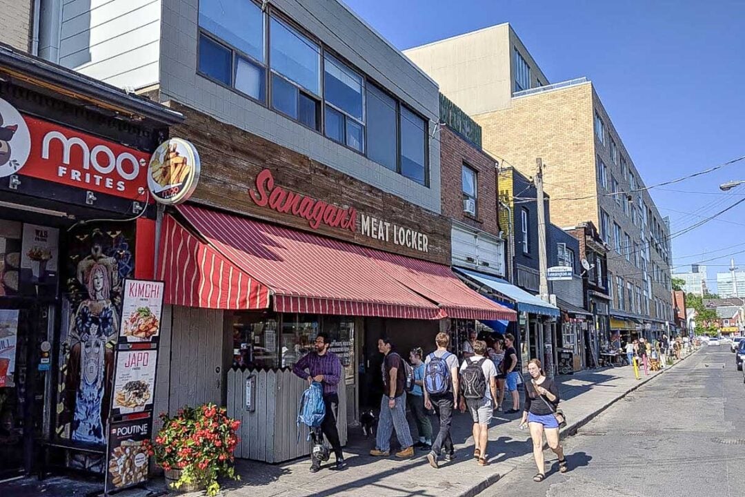 8 Things to Know BEFORE Visiting Kensington Market in Toronto - Destinationless Travel
