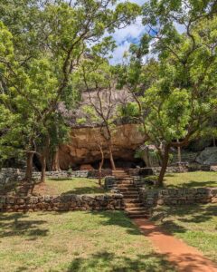 12 Things to Know Before Visiting Sigiriya Rock - Destinationless Travel